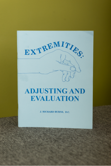 Extremities: Adjusting & Evaluation - Book – Gonstead Seminar